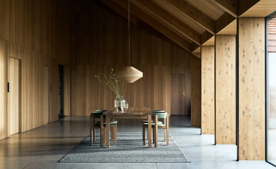 【展示品のご紹介】KASTHALL（カスタール）のラグ 「spire」 | DANSK MOBEL GALLERY（ダンスクムーベルギャラリー）